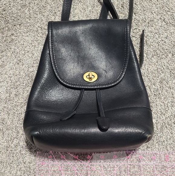 Coach | Bags | Vintage Coach 996 Small Daytime Drawstring Black Leather ...